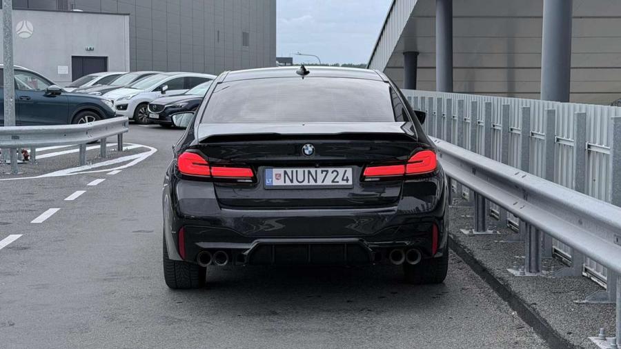 Black BMW 530 2017 in Vilnius, with an engine capacity of 2.99 L and mileage of 190 thousand km for 22700 €, photo 5 on AUTOMOTO.COM.LV