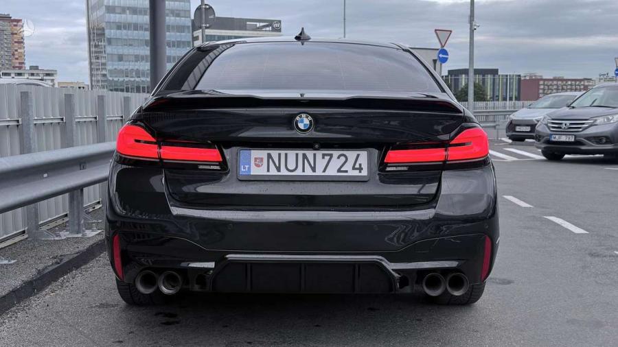 Black BMW 530 2017 in Vilnius, with an engine capacity of 2.99 L and mileage of 190 thousand km for 22700 €, photo 13 on AUTOMOTO.COM.LV