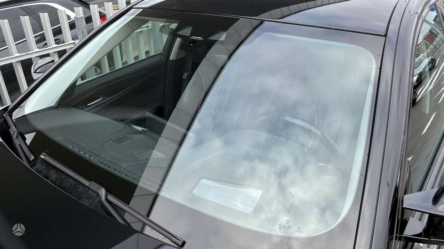 Black BMW 530 2017 in Vilnius, with an engine capacity of 2.99 L and mileage of 190 thousand km for 22700 €, photo 25 on AUTOMOTO.COM.LV