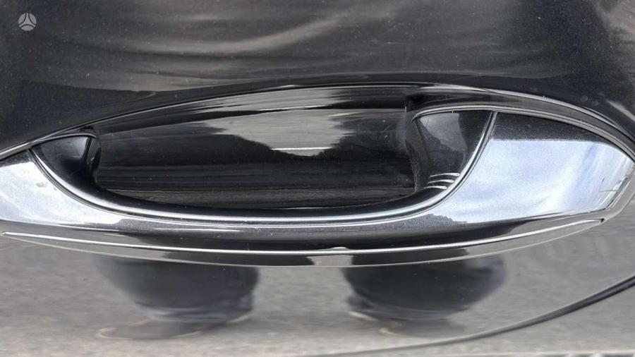 Black BMW 530 2017 in Vilnius, with an engine capacity of 2.99 L and mileage of 190 thousand km for 22700 €, photo 26 on AUTOMOTO.COM.LV