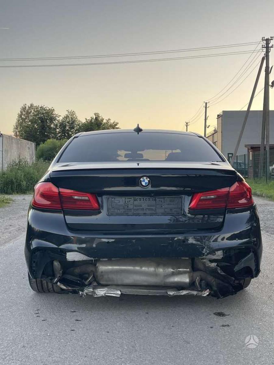 Melns BMW 530 2017 Kauņa, ar dzinēja tilpumu 2.99 L un nobraukumu 200 tūkst. km par 14990 €, foto 1 vietnē AUTOMOTO.COM.LV