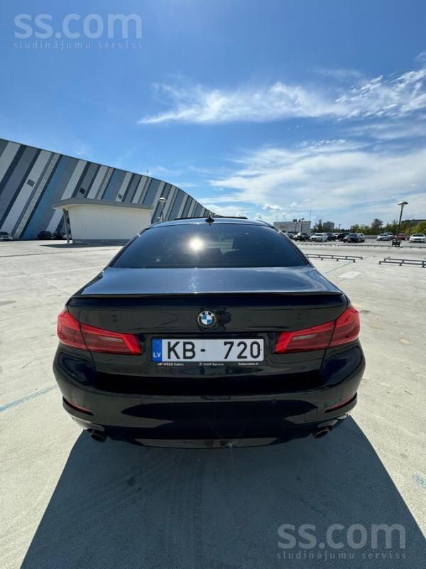 Black BMW 530 2017 in Riga, with an engine capacity of 2.00 L and mileage of 245 thousand km for 18500 €, photo 3 on AUTOMOTO.COM.LV