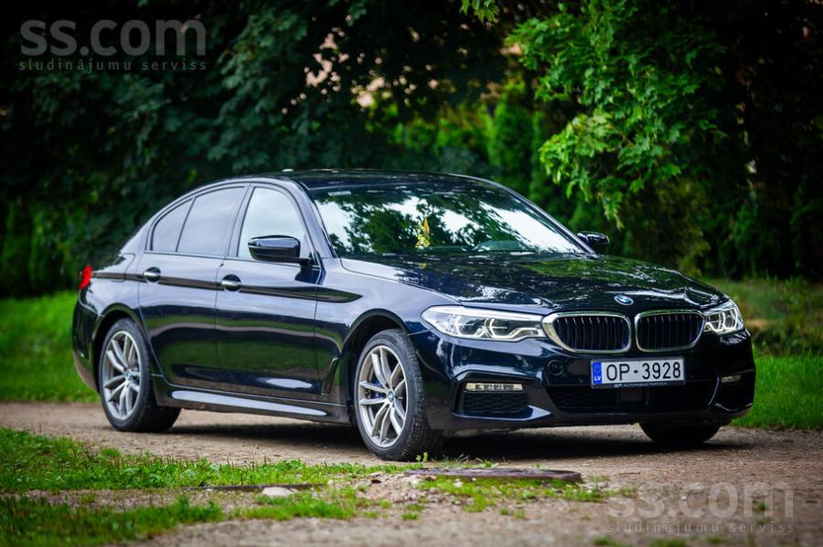 Black BMW 530 2017 in Bauska, with an engine capacity of 3.00 L and mileage of 169 thousand km for 24900 €, photo 4 on AUTOMOTO.COM.LV