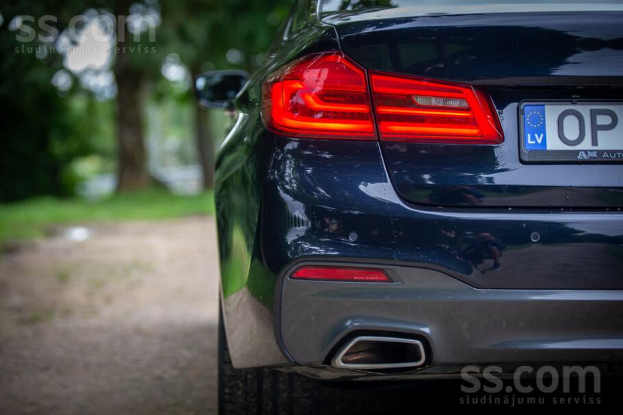 Black BMW 530 2017 in Bauska, with an engine capacity of 3.00 L and mileage of 169 thousand km for 24900 €, photo 14 on AUTOMOTO.COM.LV