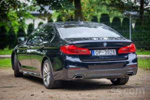 Black BMW 530 2017 in Bauska, with an engine capacity of 3.00 L and mileage of 169 thousand km for 24900 €, photo 19 on AUTOMOTO.COM.LV