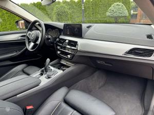 Melns BMW 530 2017 Klaipėda, ar dzinēja tilpumu 2.99 L un nobraukumu 283 tūkst. km par 18250 €, foto 10 vietnē AUTOMOTO.COM.LV