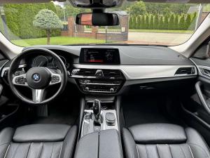 Melns BMW 530 2017 Klaipėda, ar dzinēja tilpumu 2.99 L un nobraukumu 283 tūkst. km par 18250 €, foto 12 vietnē AUTOMOTO.COM.LV