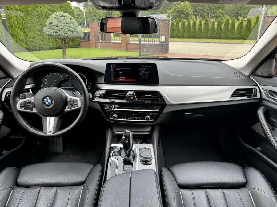 Melns BMW 530 2017 Klaipėda, ar dzinēja tilpumu 2.99 L un nobraukumu 283 tūkst. km par 18250 €, foto 12 vietnē AUTOMOTO.COM.LV