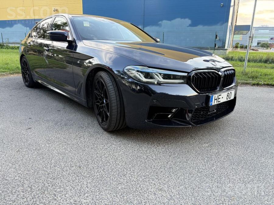 Melns BMW 530 2017 Rīga, ar dzinēja tilpumu 3.00 L un nobraukumu 190 tūkst. km par 27000 €, foto 1 vietnē AUTOMOTO.COM.LV