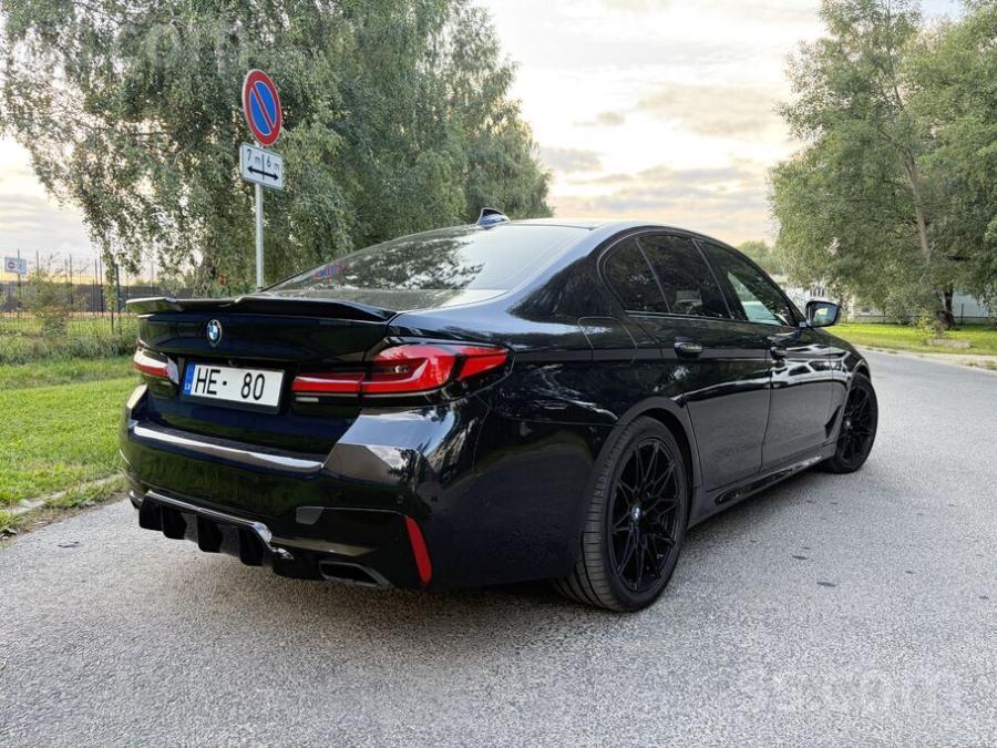 Melns BMW 530 2017 Rīga, ar dzinēja tilpumu 3.00 L un nobraukumu 190 tūkst. km par 27000 €, foto 3 vietnē AUTOMOTO.COM.LV