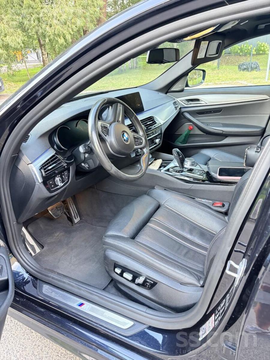 Melns BMW 530 2017 Rīga, ar dzinēja tilpumu 3.00 L un nobraukumu 190 tūkst. km par 27000 €, foto 7 vietnē AUTOMOTO.COM.LV