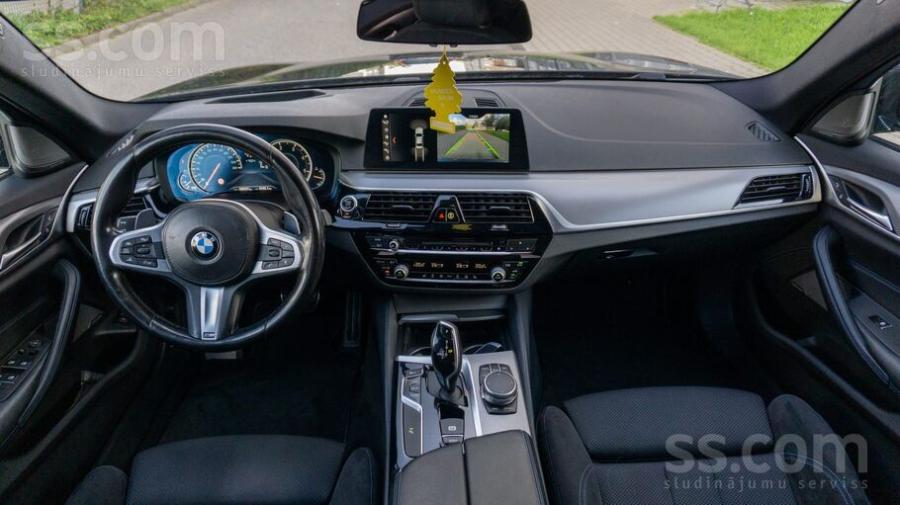 Black BMW 530 2017 in Riga, with an engine capacity of 3.00 L and mileage of 169 thousand km for 24990 €, photo 13 on AUTOMOTO.COM.LV