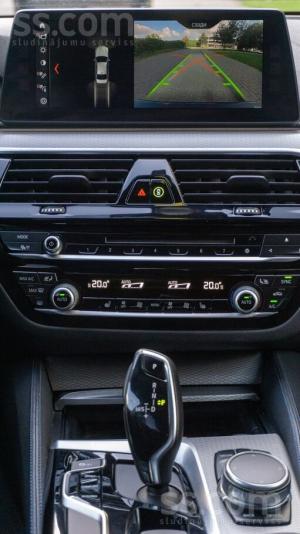 Black BMW 530 2017 in Riga, with an engine capacity of 3.00 L and mileage of 169 thousand km for 24990 €, photo 14 on AUTOMOTO.COM.LV