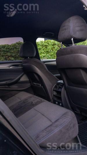 Black BMW 530 2017 in Riga, with an engine capacity of 3.00 L and mileage of 169 thousand km for 24990 €, photo 30 on AUTOMOTO.COM.LV