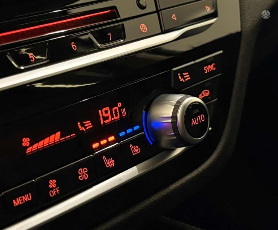 Melns BMW 530 2017 Marijampole, ar dzinēja tilpumu 2.99 L un nobraukumu 261 tūkst. km par 19999 €, foto 15 vietnē AUTOMOTO.COM.LV