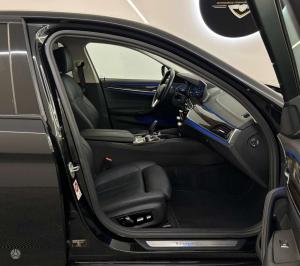 Melns BMW 530 2017 Marijampole, ar dzinēja tilpumu 2.99 L un nobraukumu 261 tūkst. km par 19999 €, foto 21 vietnē AUTOMOTO.COM.LV
