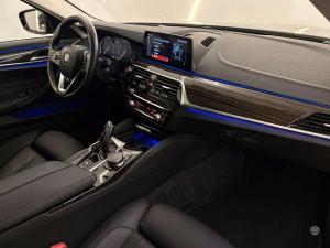 Melns BMW 530 2017 Marijampole, ar dzinēja tilpumu 2.99 L un nobraukumu 261 tūkst. km par 19999 €, foto 22 vietnē AUTOMOTO.COM.LV