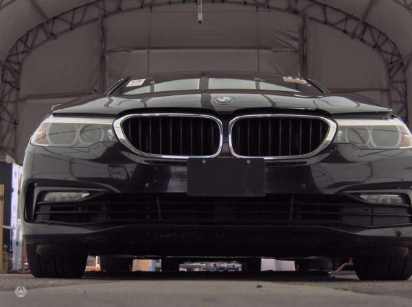 BMW 530 2017 in Ukmerge on AUTOMOTO.COM.LV Black BMW 530 2017 in Ukmerge, with an engine capacity of 2.00 L and mileage of 252 thousand km for 11500 β¬, photo 5 on AUTOMOTO.COM.LV