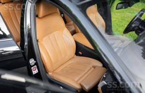 Black BMW 530 2017 in Riga, with an engine capacity of 3.00 L and mileage of 233 thousand km for 23900 €, photo 6 on AUTOMOTO.COM.LV