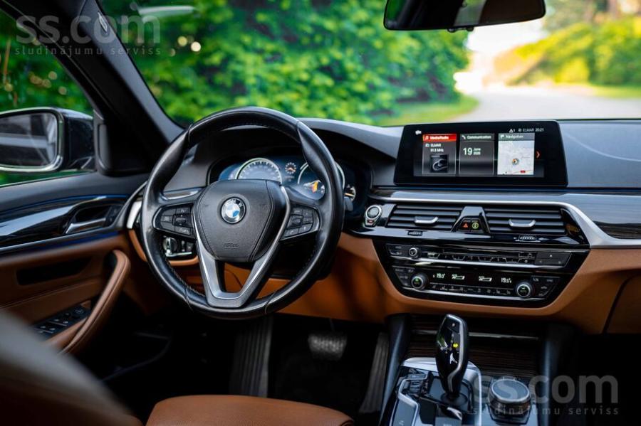 Black BMW 530 2017 in Riga, with an engine capacity of 3.00 L and mileage of 233 thousand km for 23900 €, photo 29 on AUTOMOTO.COM.LV