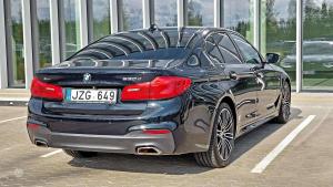 Black BMW 530 2017 in Vilnius, with an engine capacity of 3.00 L and mileage of 144 thousand km for 27200 €, photo 5 on AUTOMOTO.COM.LV