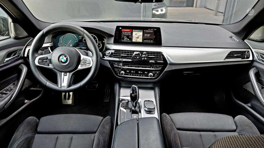 Black BMW 530 2017 in Vilnius, with an engine capacity of 3.00 L and mileage of 144 thousand km for 27200 €, photo 24 on AUTOMOTO.COM.LV