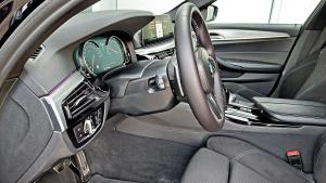 Black BMW 530 2017 in Vilnius, with an engine capacity of 3.00 L and mileage of 144 thousand km for 27200 €, photo 26 on AUTOMOTO.COM.LV
