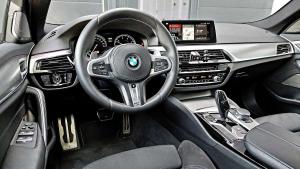 Black BMW 530 2017 in Vilnius, with an engine capacity of 3.00 L and mileage of 144 thousand km for 27200 €, photo 29 on AUTOMOTO.COM.LV