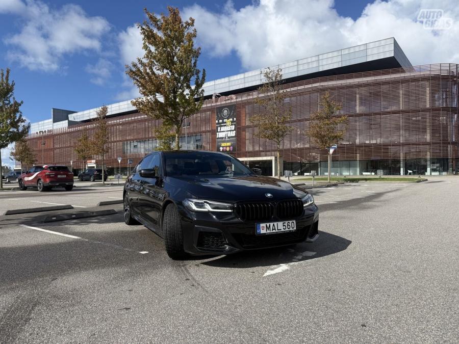 Black BMW 530 2017 in Klaipeda, with an engine capacity of 3.00 L and mileage of 152 thousand km for 24000 €, photo 1 on AUTOMOTO.COM.LV