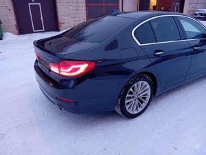 Black BMW 530 2018 in Kaunas, with an engine capacity of 2.00 L and mileage of 76 thousand km for 24500 €, photo 4 on AUTOMOTO.COM.LV