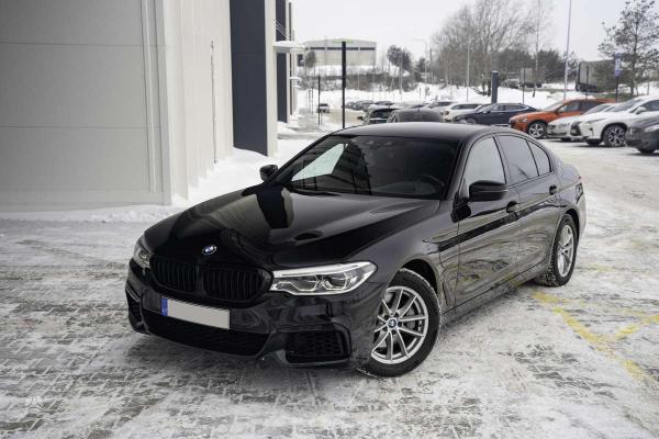 Melns BMW 530 2018 Viļņa, ar dzinēja tilpumu 2.00 L un nobraukumu 115 tūkst. km par 21900 €, foto 1 vietnē AUTOMOTO.COM.LV