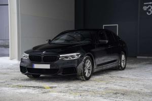 Black BMW 530 2018 in Vilnius, with an engine capacity of 2.00 L and mileage of 115 thousand km for 21900 €, photo 3 on AUTOMOTO.COM.LV
