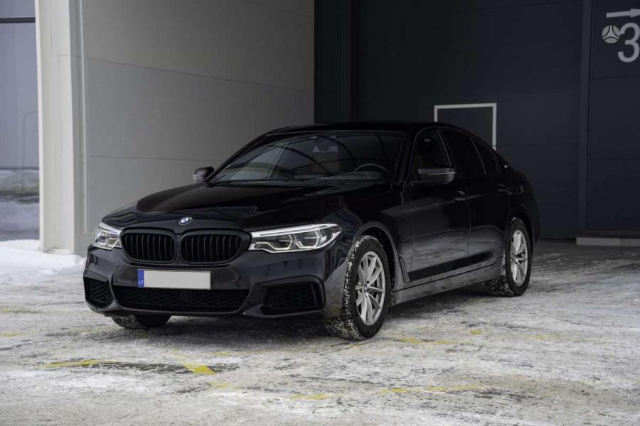 Black BMW 530 2018 in Vilnius, with an engine capacity of 2.00 L and mileage of 115 thousand km for 21900 €, photo 3 on AUTOMOTO.COM.LV