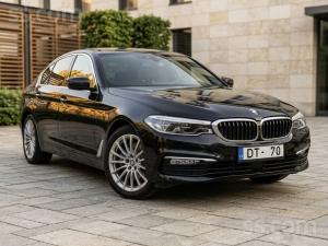 Black BMW 530 2018 in Riga, with an engine capacity of 3.00 L and mileage of 165 thousand km for 21490 €, photo 4 on AUTOMOTO.COM.LV