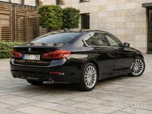 Black BMW 530 2018 in Riga, with an engine capacity of 3.00 L and mileage of 165 thousand km for 21490 €, photo 7 on AUTOMOTO.COM.LV