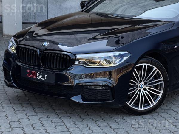 Black BMW 530 2018 in Riga, with an engine capacity of 2.00 L and mileage of 137 thousand km for 24800 €, photo 7 on AUTOMOTO.COM.LV