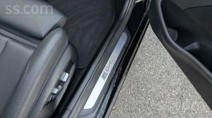 Black BMW 530 2018 in Ogre, with an engine capacity of 2.00 L and mileage of 83 thousand km for 24500 €, photo 18 on AUTOMOTO.COM.LV