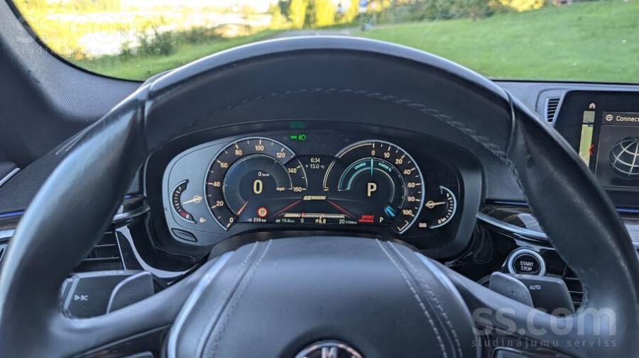 Black BMW 530 2018 in Ogre, with an engine capacity of 2.00 L and mileage of 83 thousand km for 24500 €, photo 27 on AUTOMOTO.COM.LV