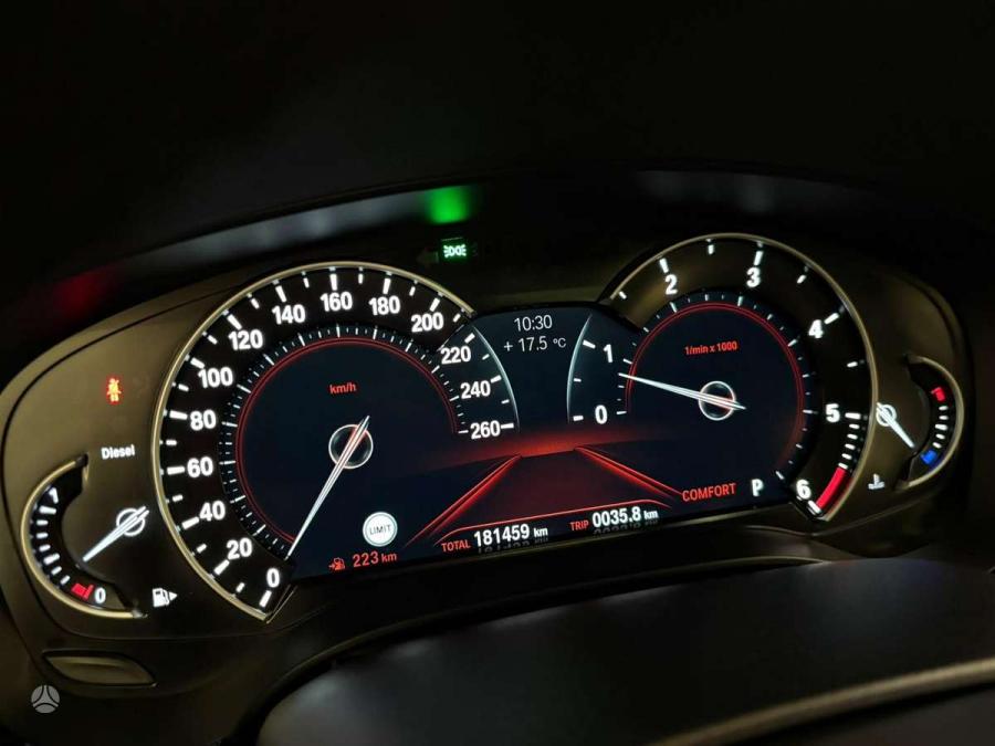 Melns BMW 530 2018 Marijampole, ar dzinēja tilpumu 2.99 L un nobraukumu 182 tūkst. km par 24500 €, foto 4 vietnē AUTOMOTO.COM.LV