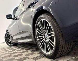 Melns BMW 530 2018 Marijampole, ar dzinēja tilpumu 2.99 L un nobraukumu 182 tūkst. km par 24500 €, foto 20 vietnē AUTOMOTO.COM.LV