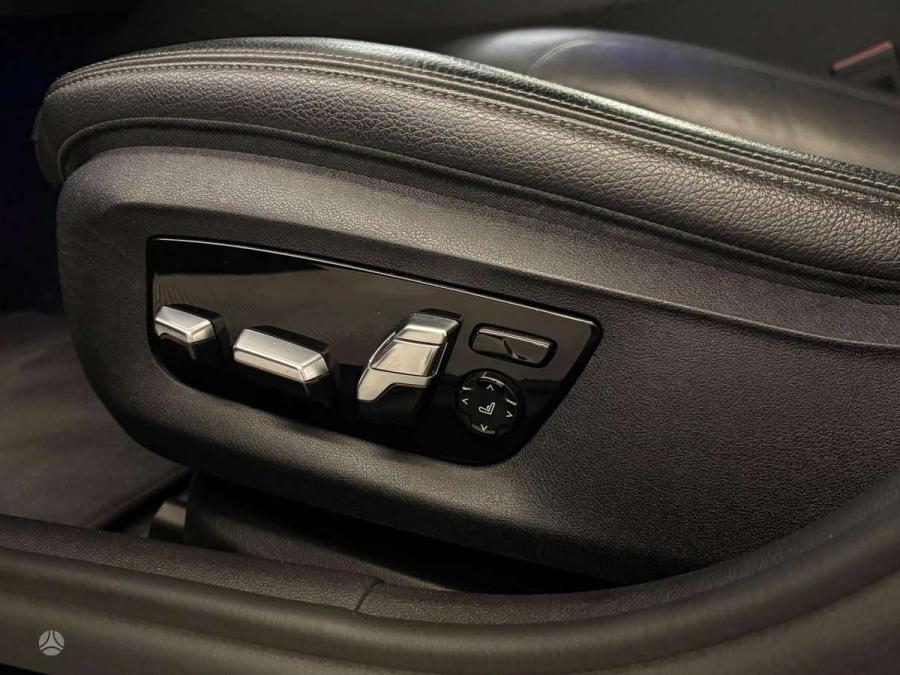 Melns BMW 530 2018 Marijampole, ar dzinēja tilpumu 2.99 L un nobraukumu 182 tūkst. km par 24500 €, foto 21 vietnē AUTOMOTO.COM.LV