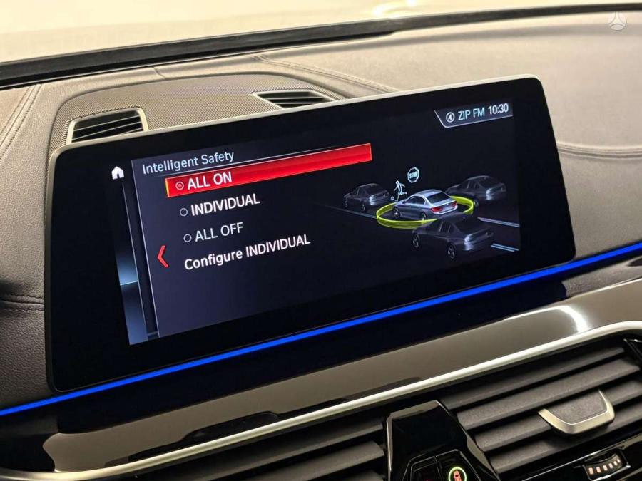 Melns BMW 530 2018 Marijampole, ar dzinēja tilpumu 2.99 L un nobraukumu 182 tūkst. km par 24500 €, foto 41 vietnē AUTOMOTO.COM.LV