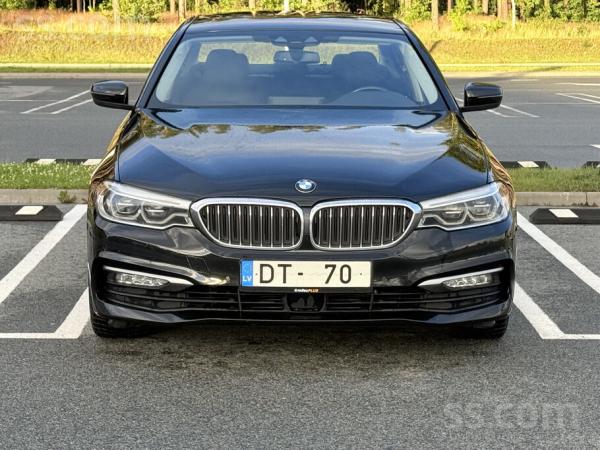 Black BMW 530 2018 in Riga, with an engine capacity of 3.00 L and mileage of 165 thousand km for 19990 €, photo 2 on AUTOMOTO.COM.LV