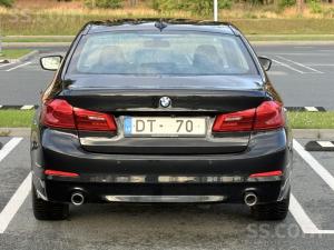 Black BMW 530 2018 in Riga, with an engine capacity of 3.00 L and mileage of 165 thousand km for 19990 €, photo 7 on AUTOMOTO.COM.LV