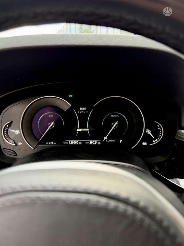 Melns BMW 530 2018 Viļņa, ar dzinēja tilpumu 2.00 L un nobraukumu 127 tūkst. km par 20200 €, foto 8 vietnē AUTOMOTO.COM.LV