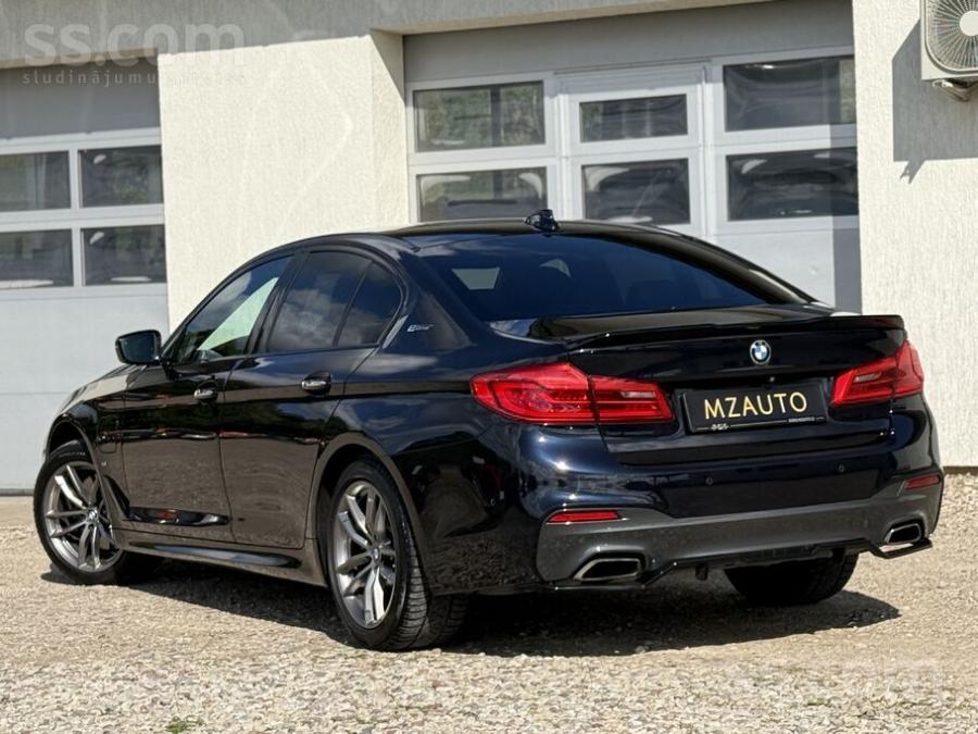 Black BMW 530 2018 in Tukums, with an engine capacity of 2.00 L and mileage of 200 thousand km for 22499 €, photo 4 on AUTOMOTO.COM.LV
