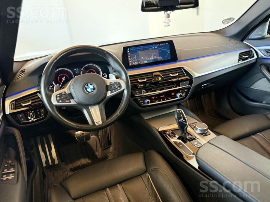Black BMW 530 2018 in Tukums, with an engine capacity of 2.00 L and mileage of 200 thousand km for 22499 €, photo 7 on AUTOMOTO.COM.LV