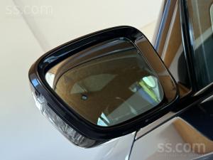 Black BMW 530 2018 in Tukums, with an engine capacity of 2.00 L and mileage of 200 thousand km for 22499 €, photo 19 on AUTOMOTO.COM.LV