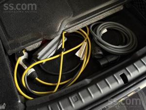 Black BMW 530 2018 in Tukums, with an engine capacity of 2.00 L and mileage of 200 thousand km for 22499 €, photo 26 on AUTOMOTO.COM.LV