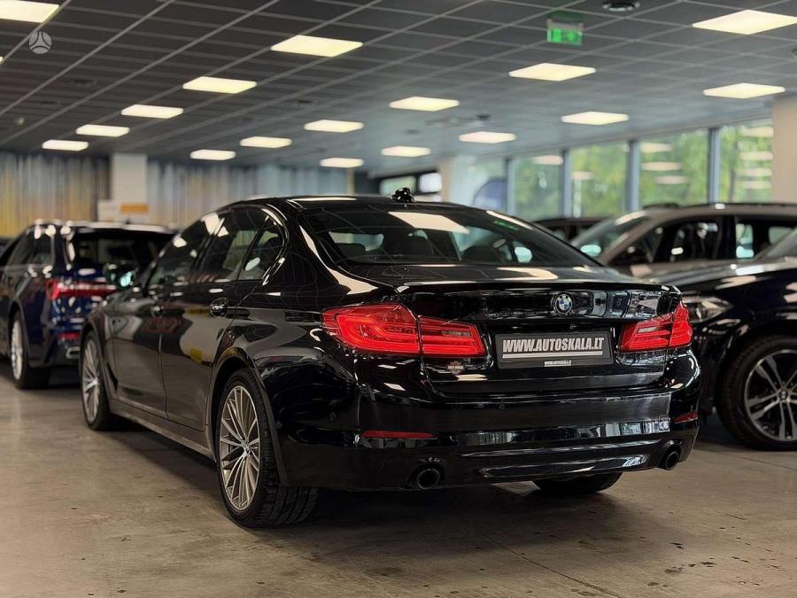 Melns BMW 530 2018 Klaipėda, ar dzinēja tilpumu 2.99 L un nobraukumu 259 tūkst. km par 21900 €, foto 14 vietnē AUTOMOTO.COM.LV